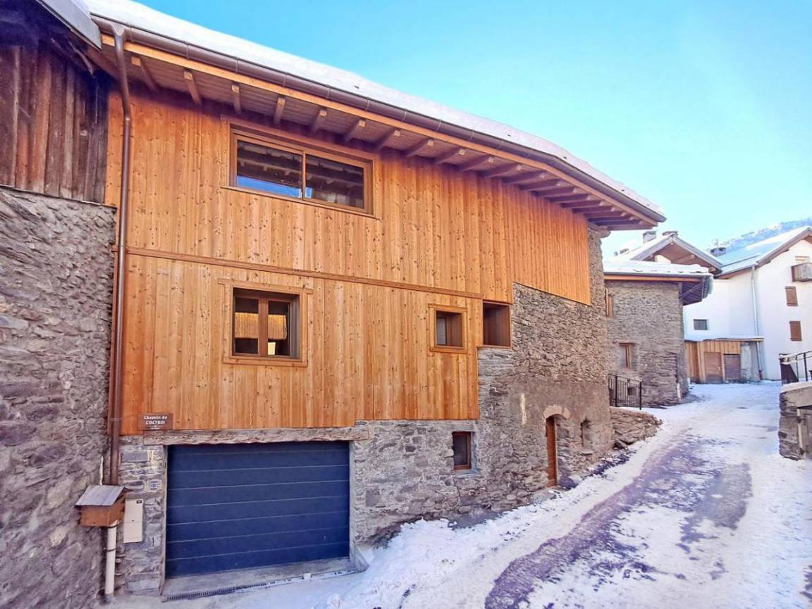 130 M² Chalet ∙ 4 Bedrooms ∙ 8 Guests - Méribel
