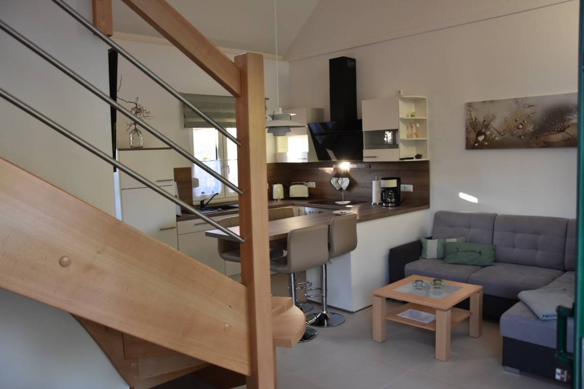 65 M² Ferienwohnung ∙ 1 Schlafzimmer ∙ 4 Gäste - Cottbus