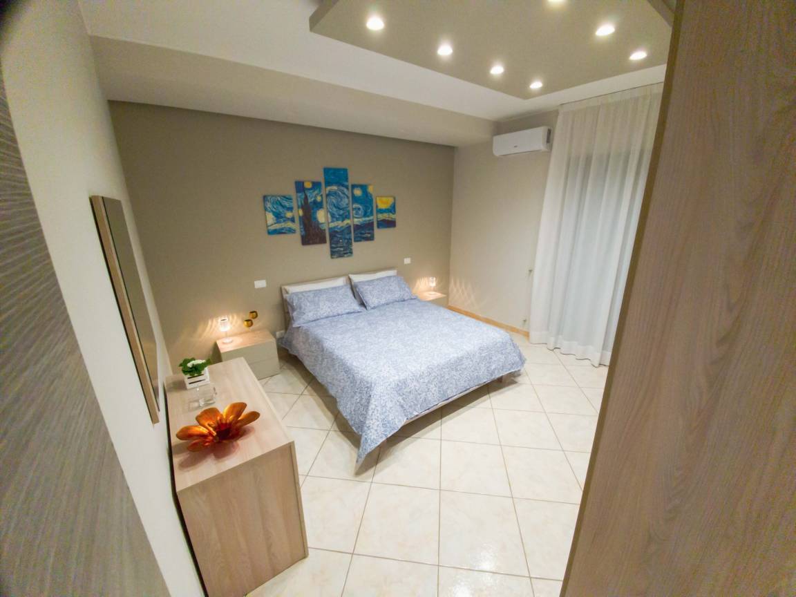 80 M² Apartamento ∙ 2 Habitaciones ∙ 4 Huéspedes - Aci Castello