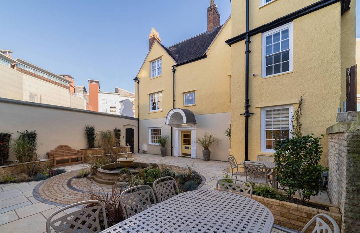 Cottage ∙ 2 Bedrooms ∙ 4 Guests - Oxford