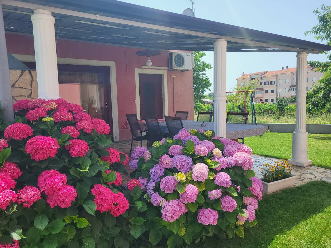62 M² Apartment ∙ 2 Bedrooms ∙ 5 Guests - Poreč