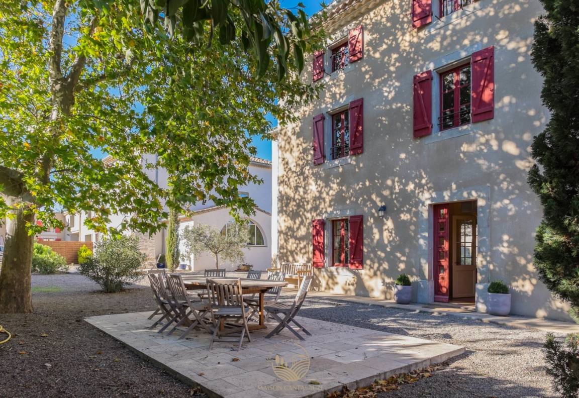 350 M² House ∙ 5 Bedrooms ∙ 10 Guests - Carcassonne
