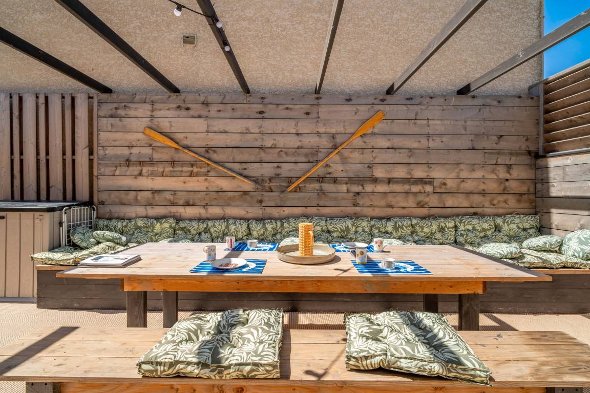 170 M² Chalet ∙ 2 Bedrooms ∙ 4 Guests - Gruissan