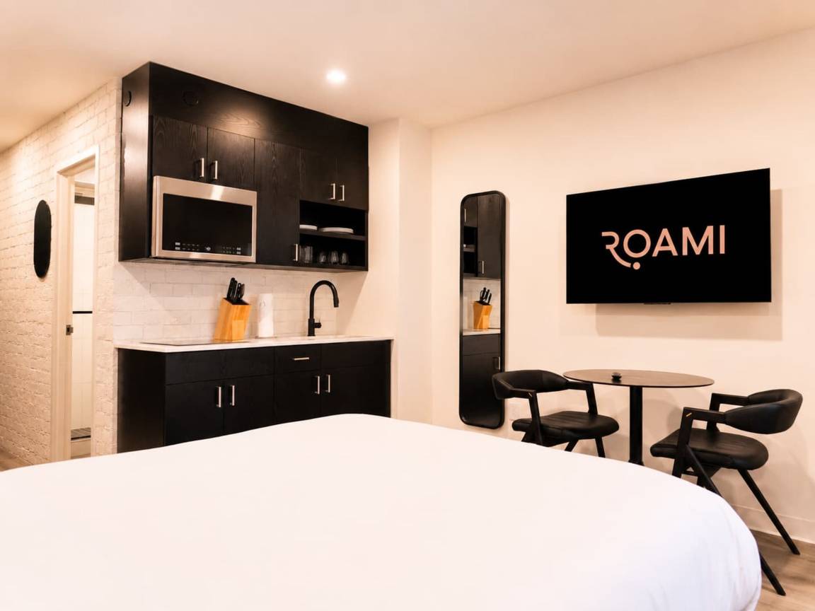 Apartment ∙ 2 Bedrooms ∙ 4 Guests - Saint Paul, MN