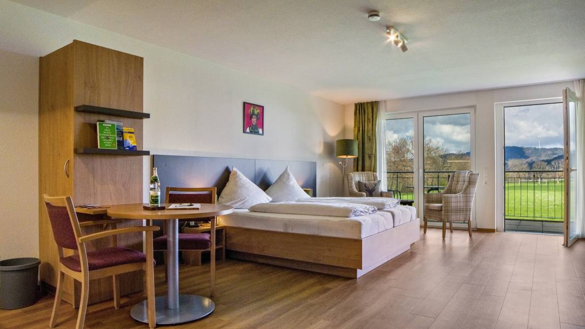 47 M² Ferienwohnung ∙ 1 Schlafzimmer ∙ 2 Gäste - Kirchzarten