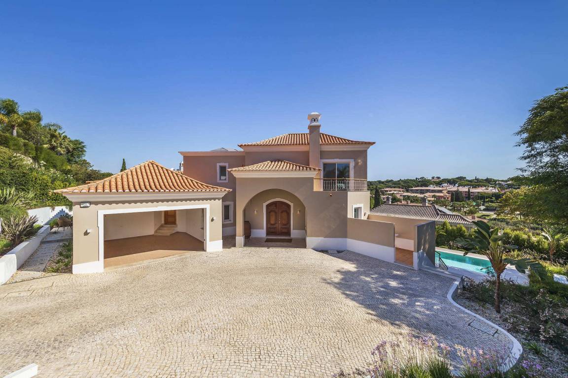 450 M² Villa ∙ 4 Bedrooms ∙ 8 Guests - Almancil