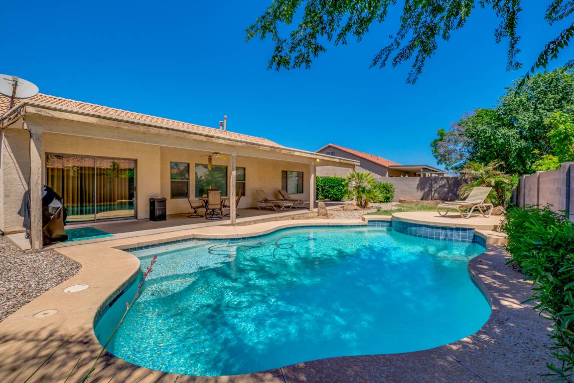 187 M² House ∙ 4 Bedrooms ∙ 8 Guests - Queen Creek, AZ