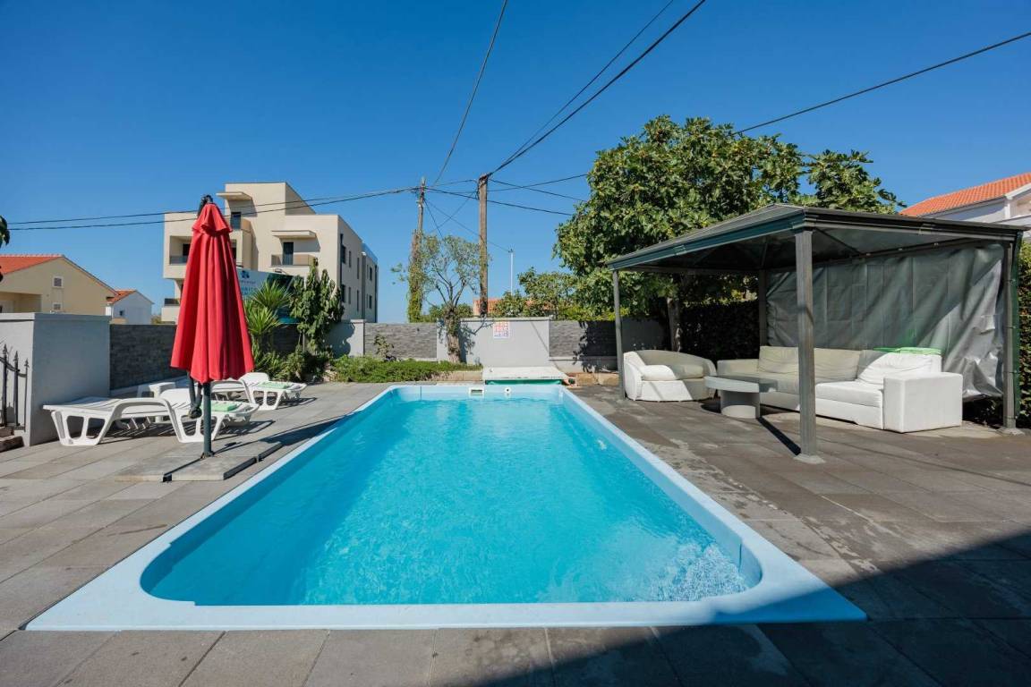 65 M² Ferienwohnung ∙ 2 Schlafzimmer ∙ 4 Gäste - Zadar