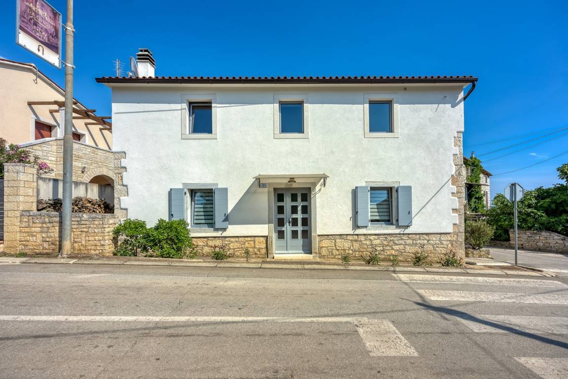 100 M² Huis ∙ 3 Slaapkamers ∙ 6 Gasten - Poreč