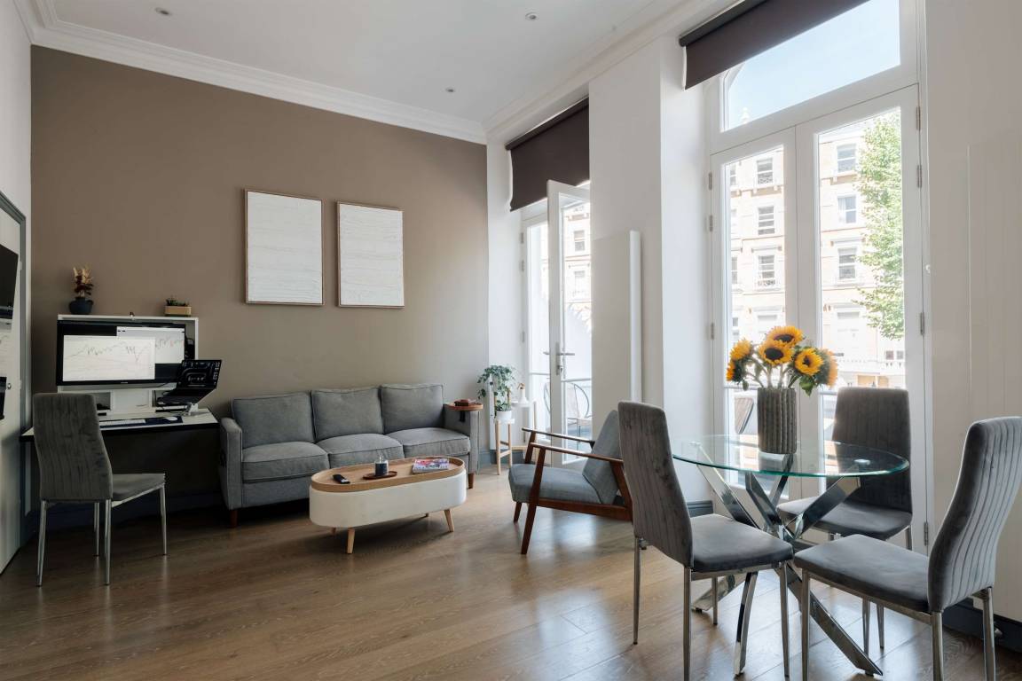 Apartment ∙ 2 Bedrooms ∙ 4 Guests - London, UK