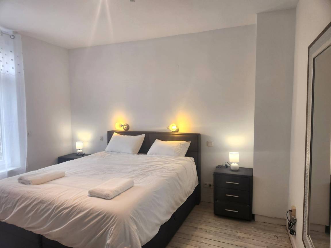 130 M² Ferienhaus ∙ 4 Schlafzimmer ∙ 7 Gäste - Fleurus