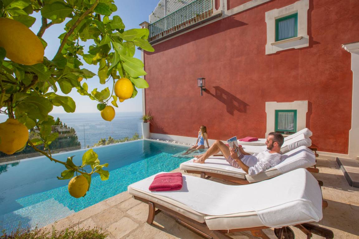 350 M² Villa ∙ 4 Bedrooms ∙ 10 Guests - Praiano