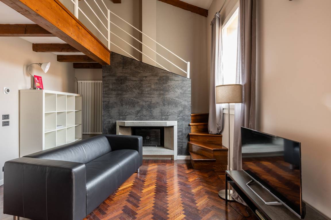 80 M² Apartamento ∙ 2 Habitaciones ∙ 6 Huéspedes - Bolonia