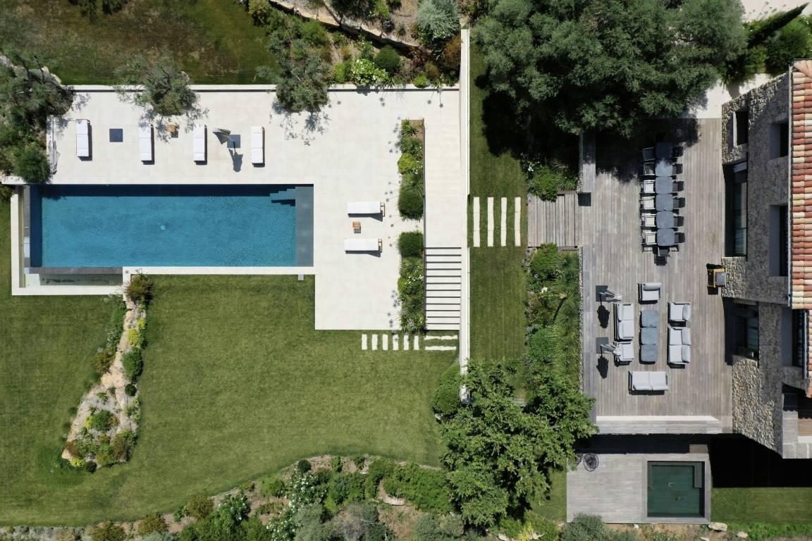 470 M² Maison De Vacances ∙ 7 Chambres ∙ 14 Personnes - Venelles