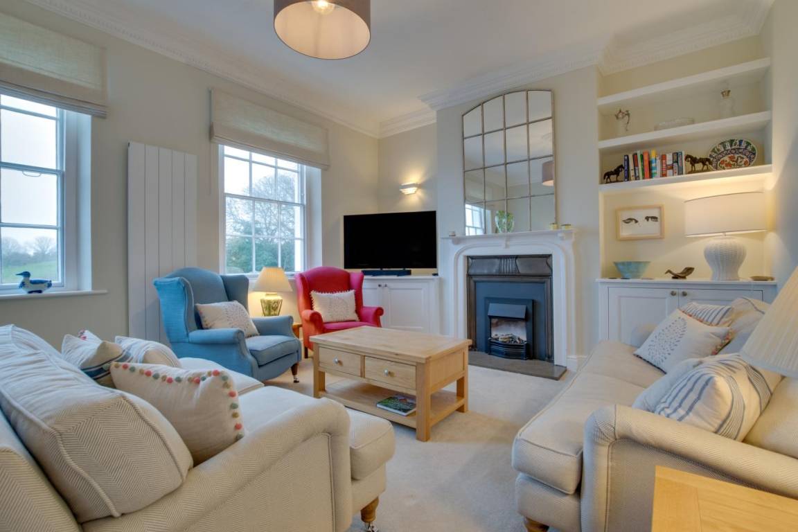 Apartment ∙ 3 Bedrooms ∙ 6 Guests - Swanage