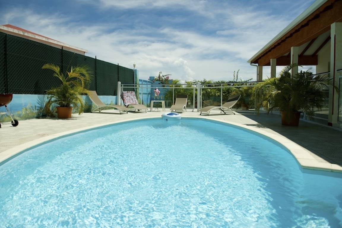 110 M² Villa ∙ 3 Bedrooms ∙ 6 Guests - Guadeloupe
