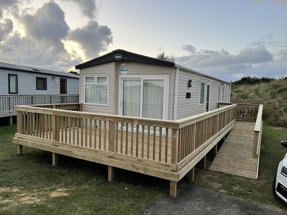 Holiday Park ∙ 3 Bedrooms ∙ 8 Guests - St Agnes