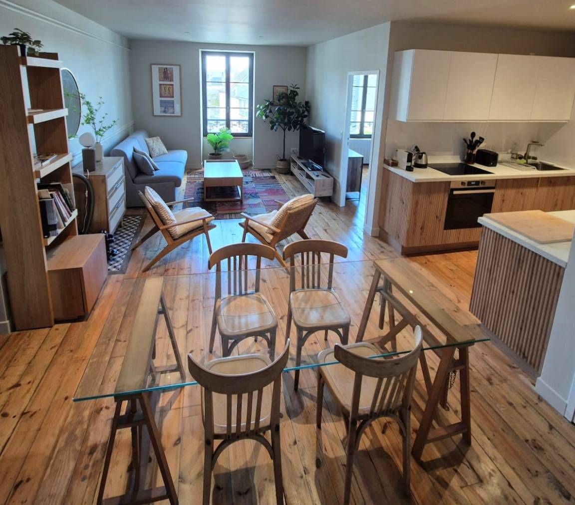 80 M² Appartement ∙ 2 Chambres ∙ 6 Personnes - Lot