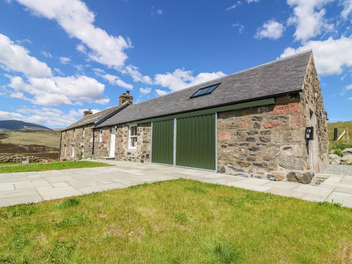Cottage ∙ 4 Bedrooms ∙ 8 Guests - Aberdeenshire