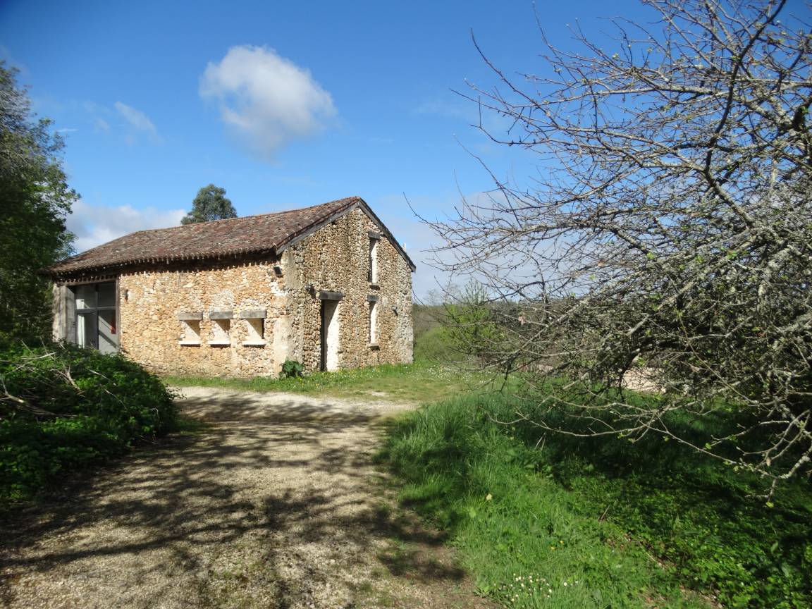 70 M² Gîte ∙ 1 Chambre ∙ 4 Personnes - Dordogne