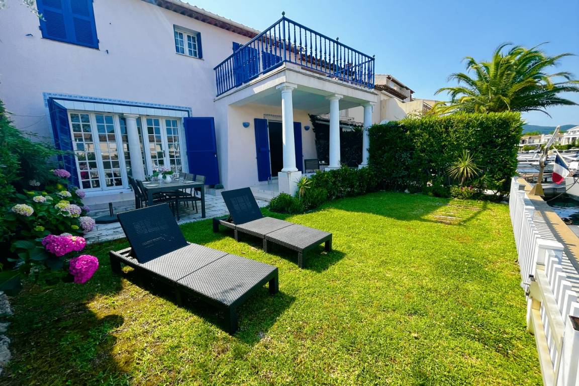 103 M² Ferienhaus ∙ 4 Schlafzimmer ∙ 7 Gäste - Grimaud