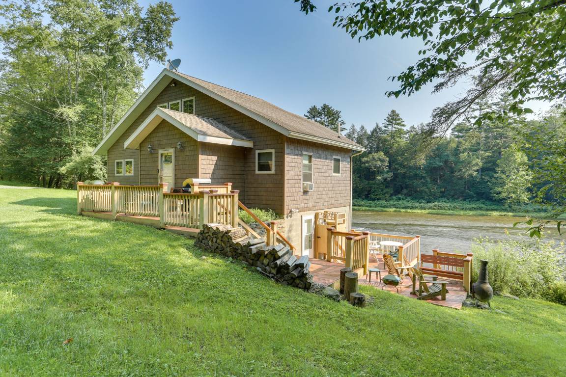 111 M² House ∙ 2 Bedrooms ∙ 6 Guests - Hancock, NY