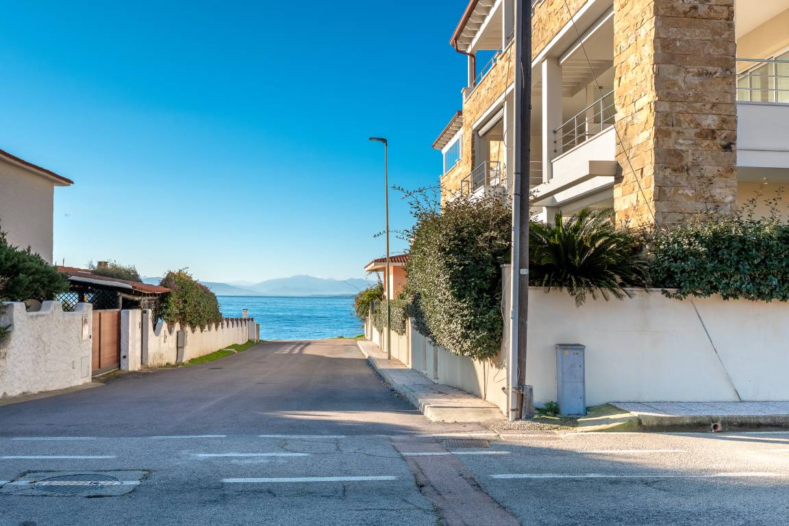 90 M² Apartment ∙ 2 Bedrooms ∙ 6 Guests - Golfo Aranci