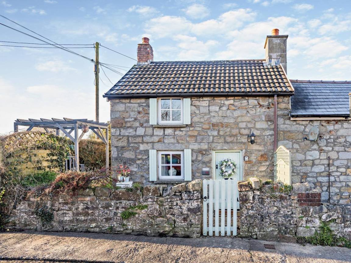 Cottage ∙ 1 Bedroom ∙ 2 Guests - Bridgend