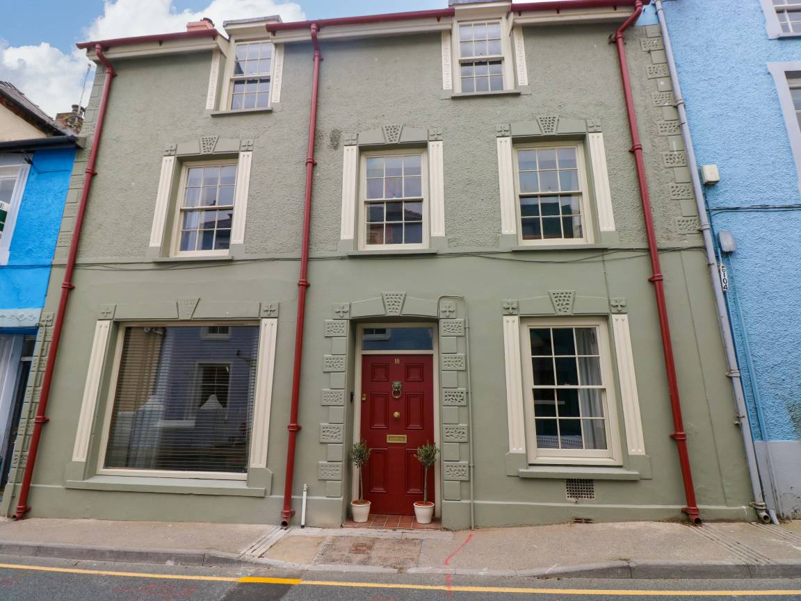 Cottage ∙ 4 Bedrooms ∙ 8 Guests - Fishguard
