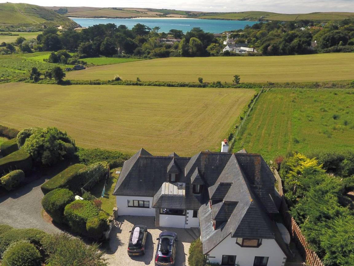 Cottage ∙ 5 Bedrooms ∙ 9 Guests - Padstow