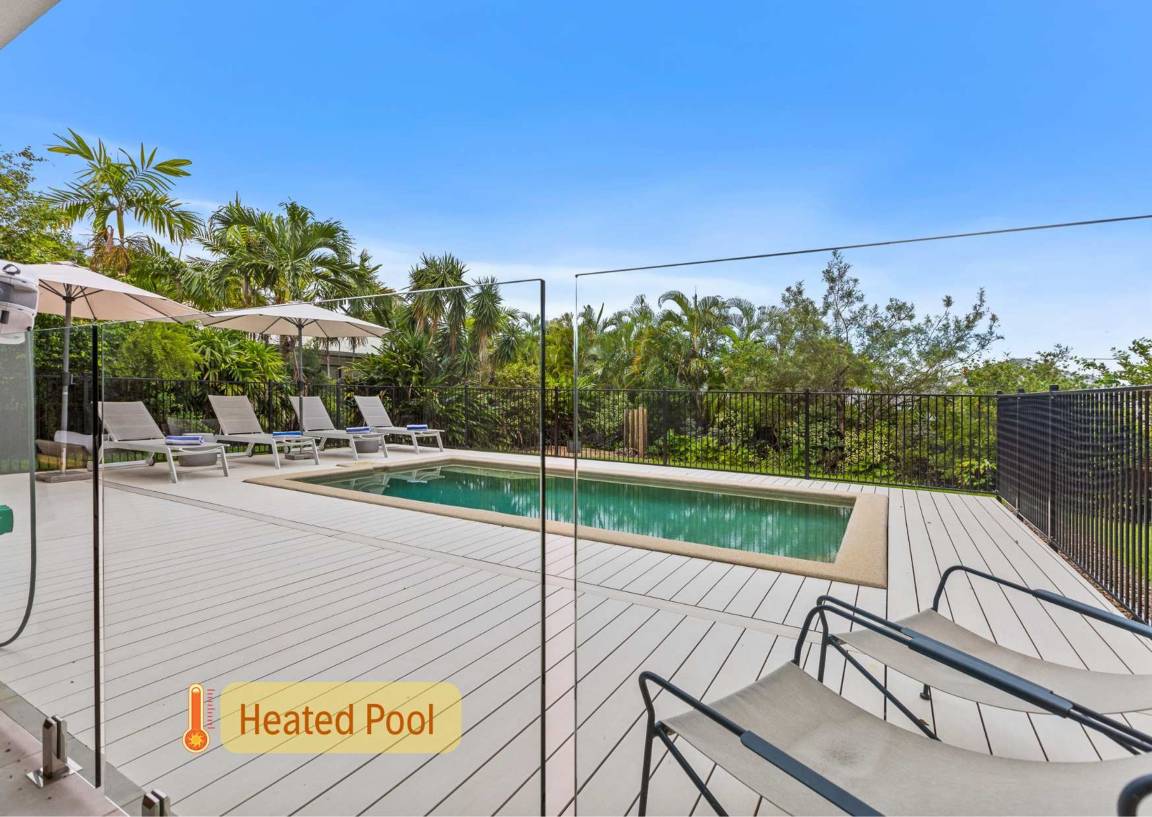 House ∙ 4 Bedrooms ∙ 8 Guests - Palm Cove