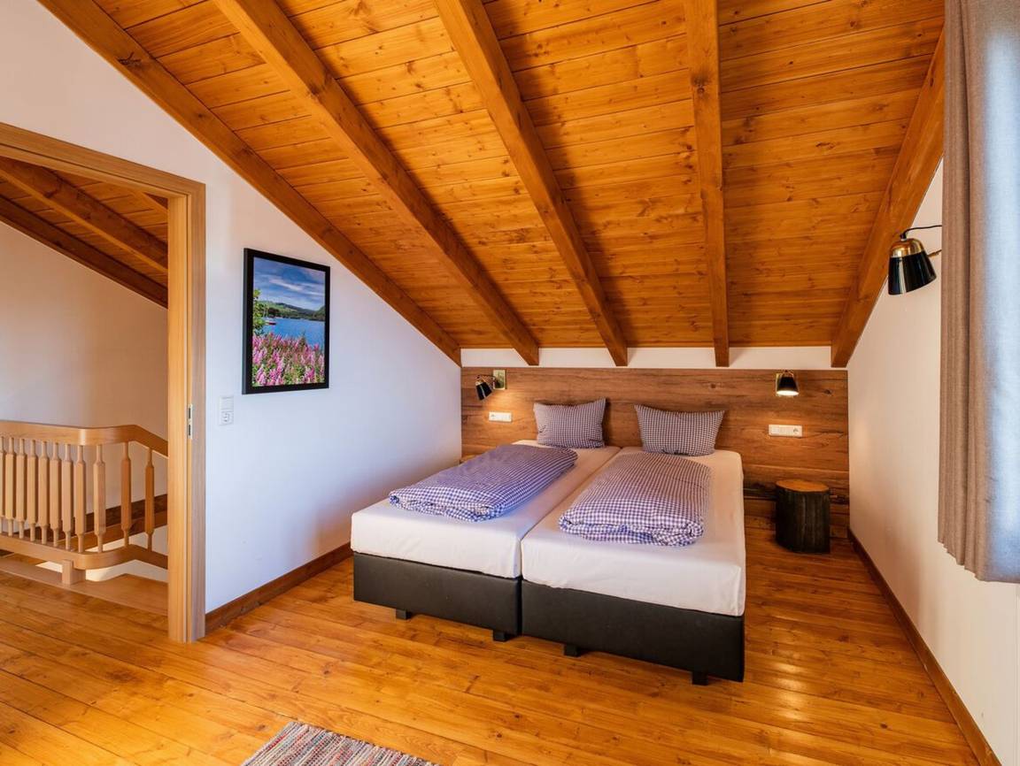 98 M² Ferienwohnung ∙ 3 Schlafzimmer ∙ 7 Gäste - Diemelsee