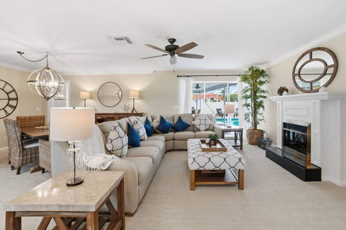 206 M² House ∙ 3 Bedrooms ∙ 7 Guests - Marco Island, FL