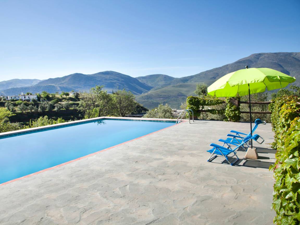 60 M² Casa ∙ 2 Habitaciones ∙ 6 Huéspedes - Capileira