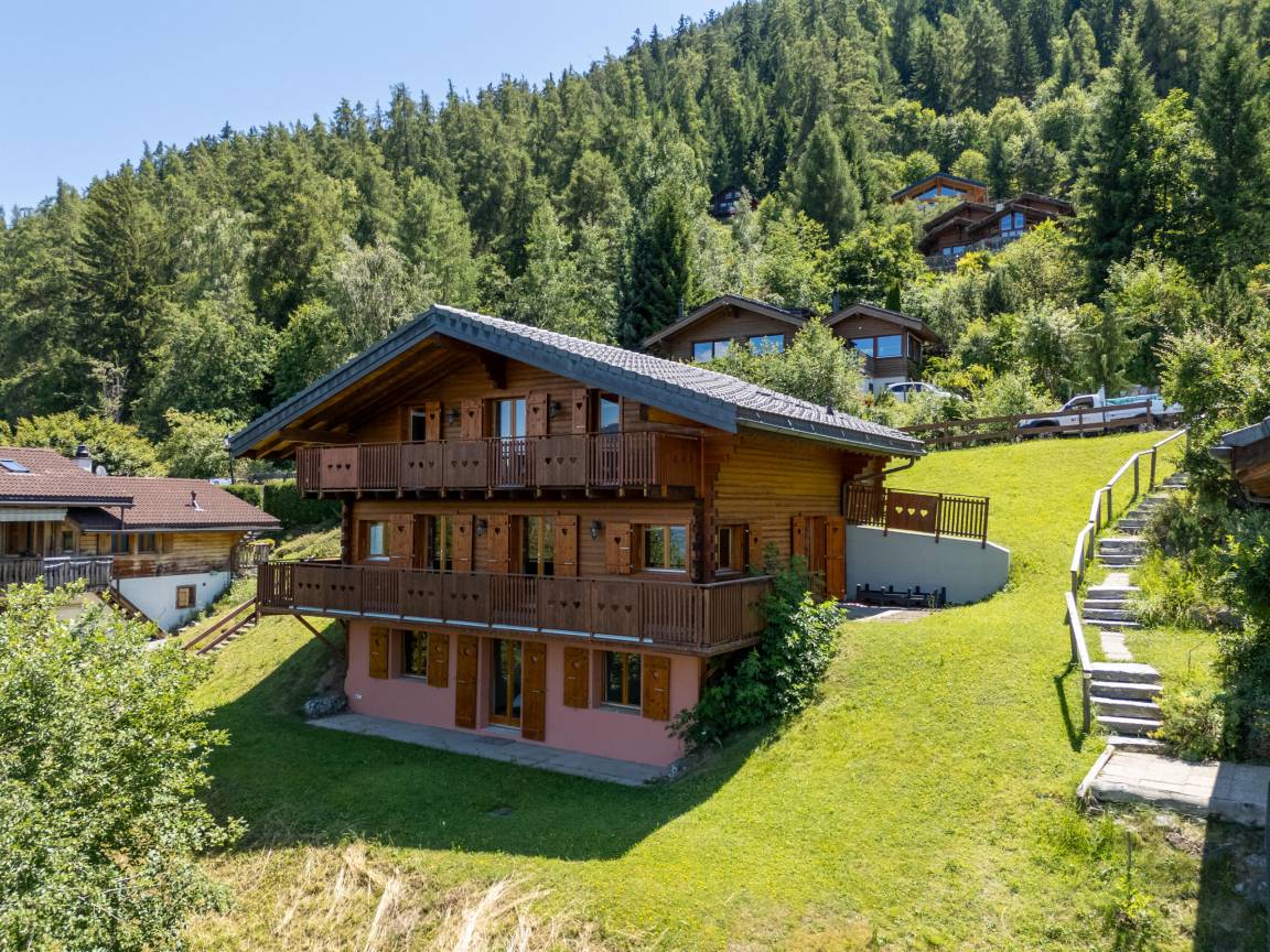 180 M² Chalet ∙ 6 Schlafzimmer ∙ 12 Gäste - Nendaz