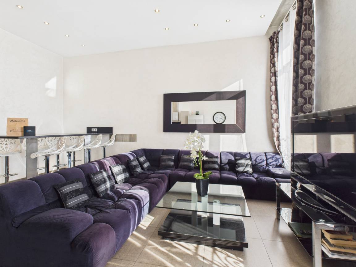 110 M² Apartment ∙ 4 Bedrooms ∙ 8 Guests - Cannes