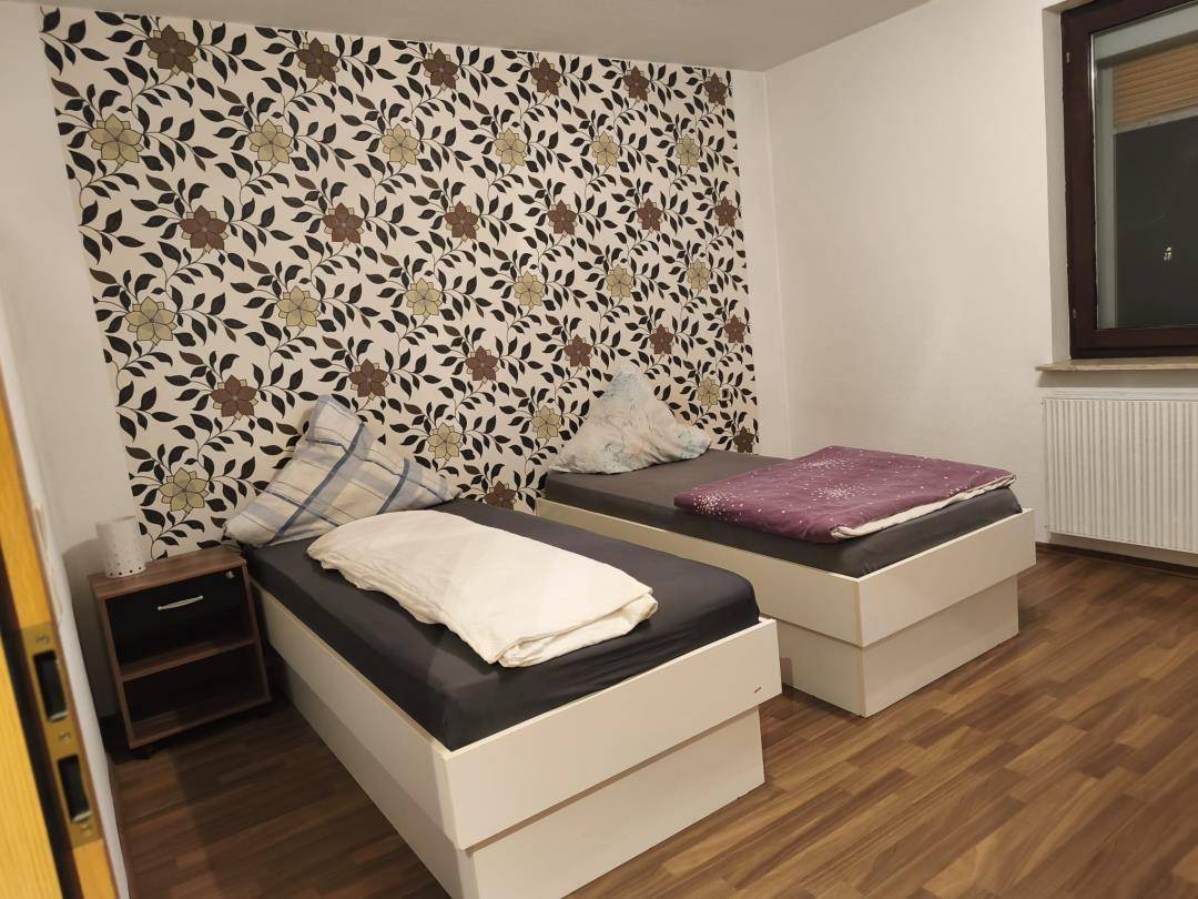 170 M² Ferienwohnung ∙ 5 Schlafzimmer ∙ 12 Gäste - Witzenhausen