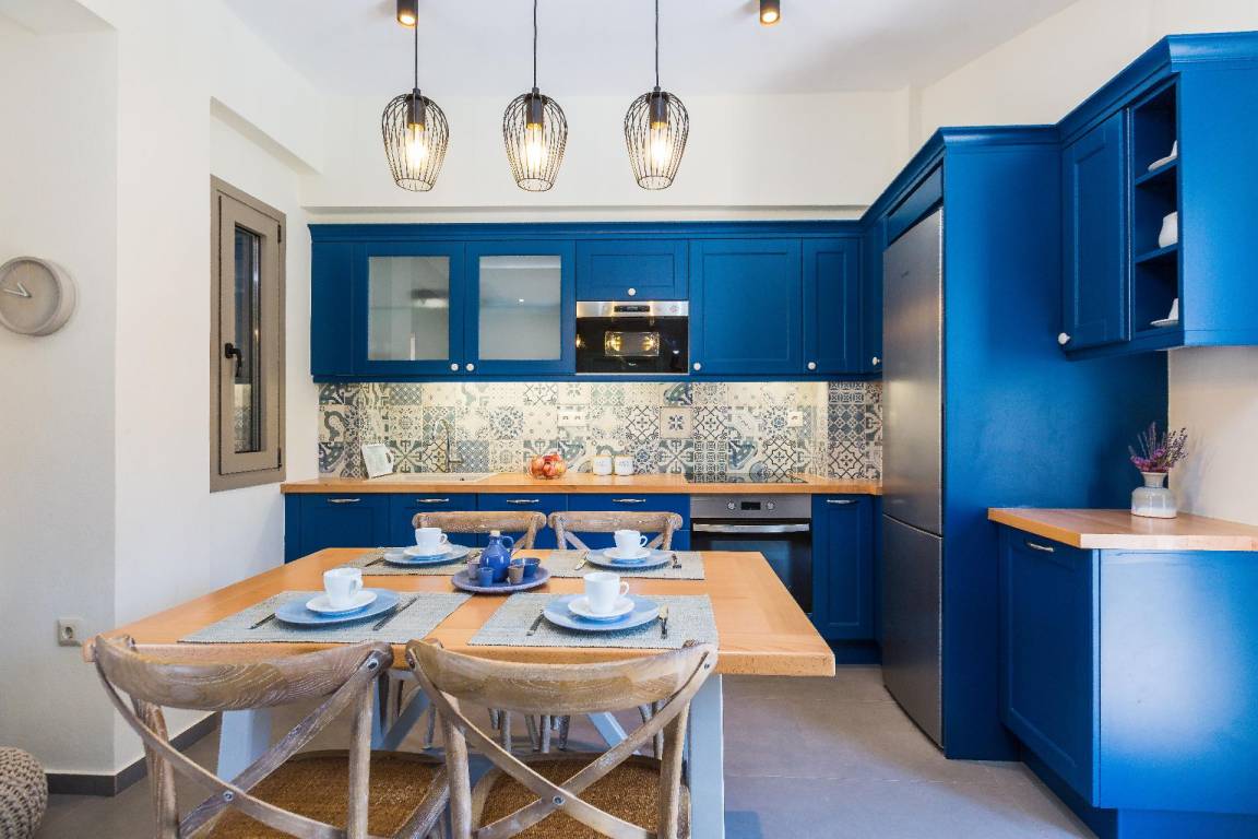 83 M² House ∙ 2 Bedrooms ∙ 5 Guests - Греция