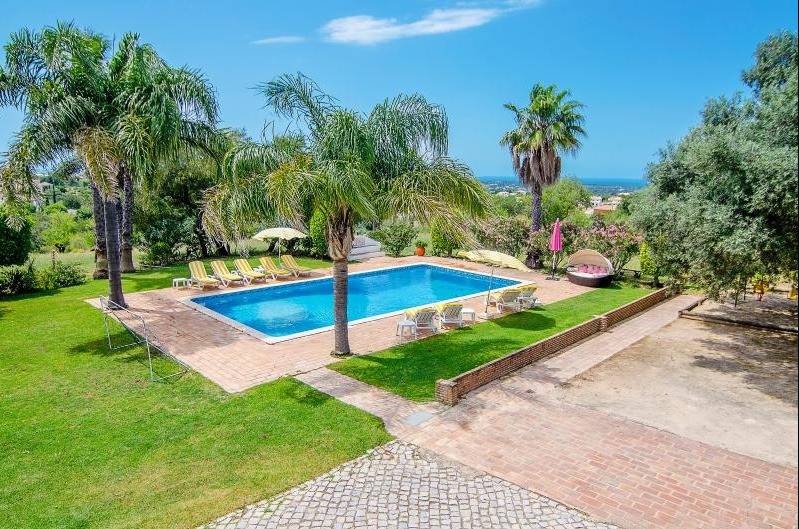 350 M² Cottage ∙ 6 Bedrooms ∙ 14 Guests - Algarve
