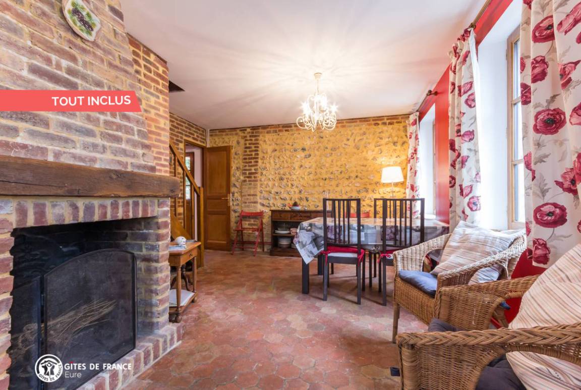 71 M² Gîte ∙ 2 Chambres ∙ 4 Personnes - Les Andelys