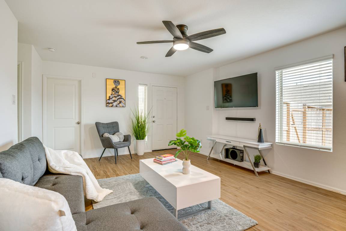 110 M² House ∙ 3 Bedrooms ∙ 8 Guests - Grand Texas, New Caney