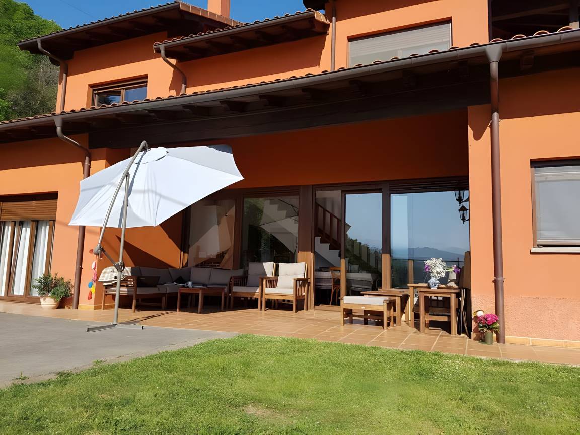 174 M² Casa ∙ 3 Habitaciones ∙ 6 Huéspedes - Cangas de Onís