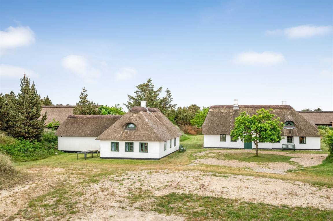 255 M² Ferienhaus ∙ 6 Schlafzimmer ∙ 15 Gäste - Blåvand