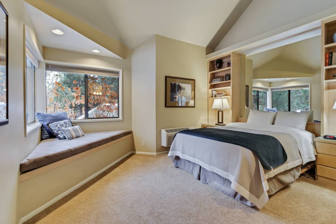 28 M² Hotel ∙ 1 Bedroom ∙ 2 Guests - Bend, OR