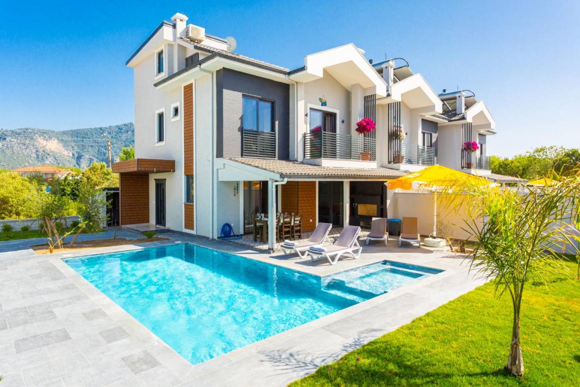 240 M² Villa ∙ 5 Schlafzimmer ∙ 10 Gäste - Dalyan