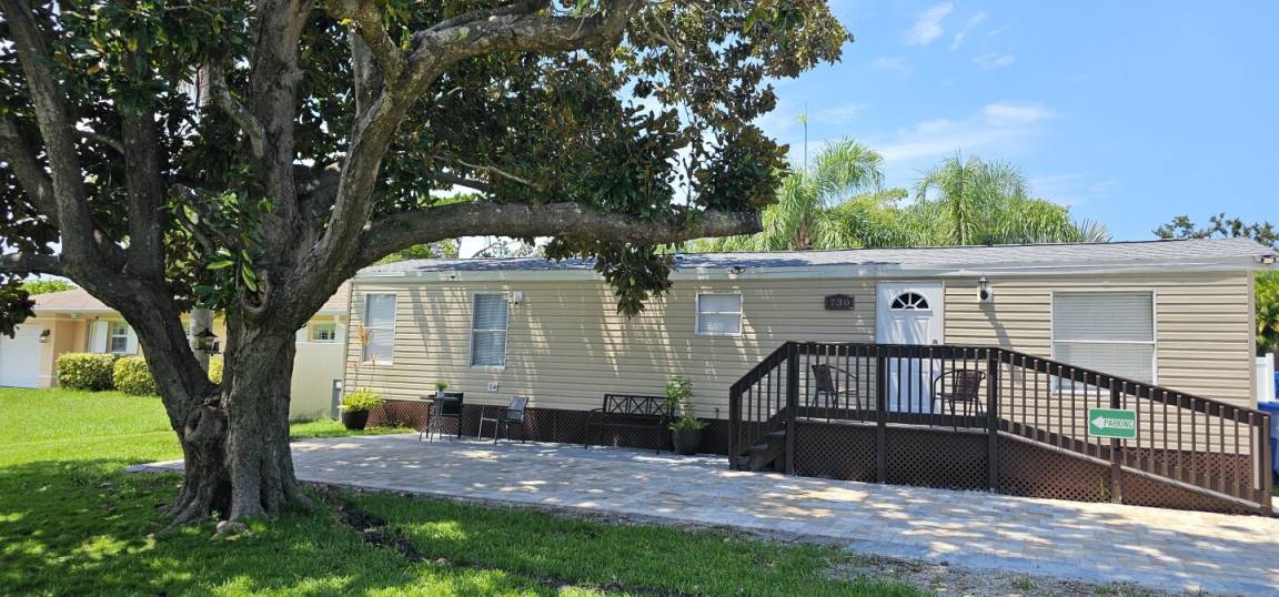 105 M² Mobilheim ∙ 3 Schlafzimmer ∙ 8 Gäste - Clearwater Beach, FL