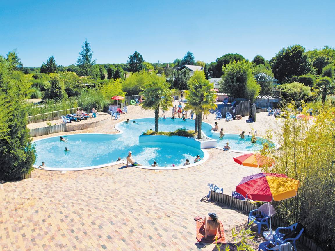 40 M² Camping ∙ 4 Chambres ∙ 10 Personnes - Loiret