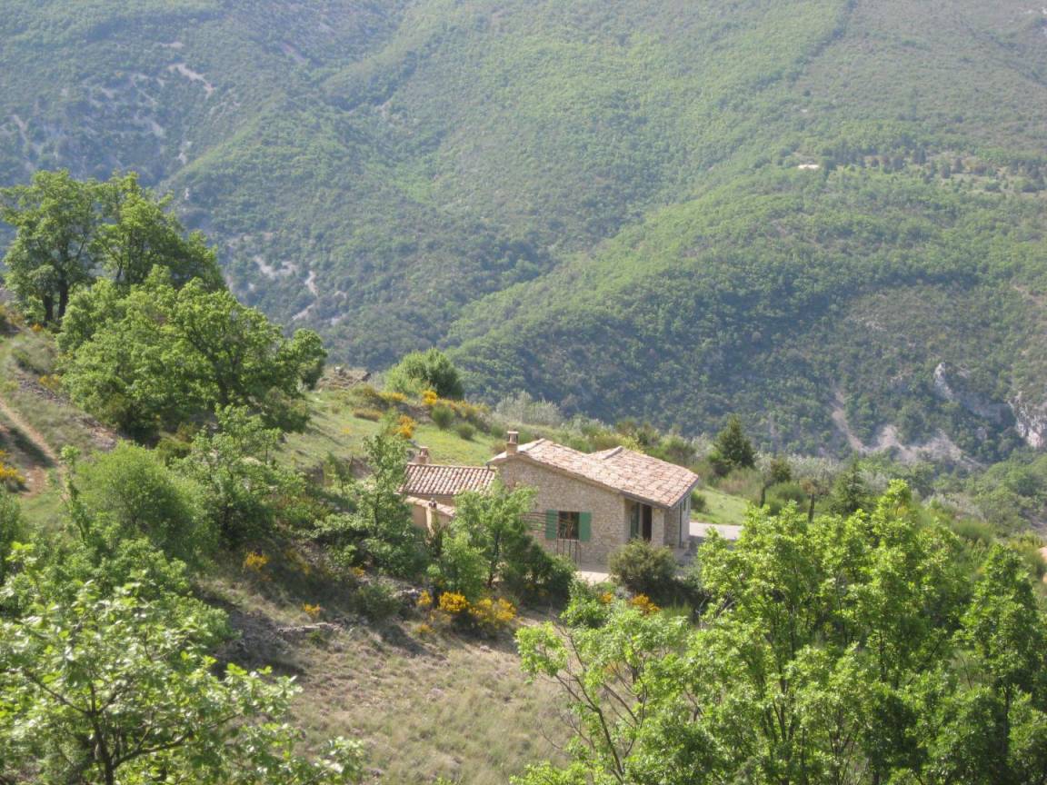 85 M² Gîte ∙ 3 Chambres ∙ 6 Personnes - Drôme