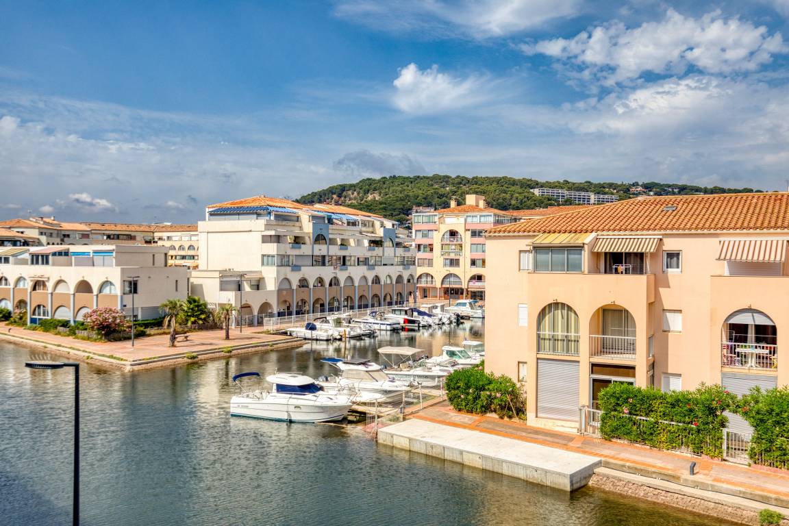 37 M² Maison De Vacances ∙ 2 Chambres ∙ 4 Personnes - Loupian