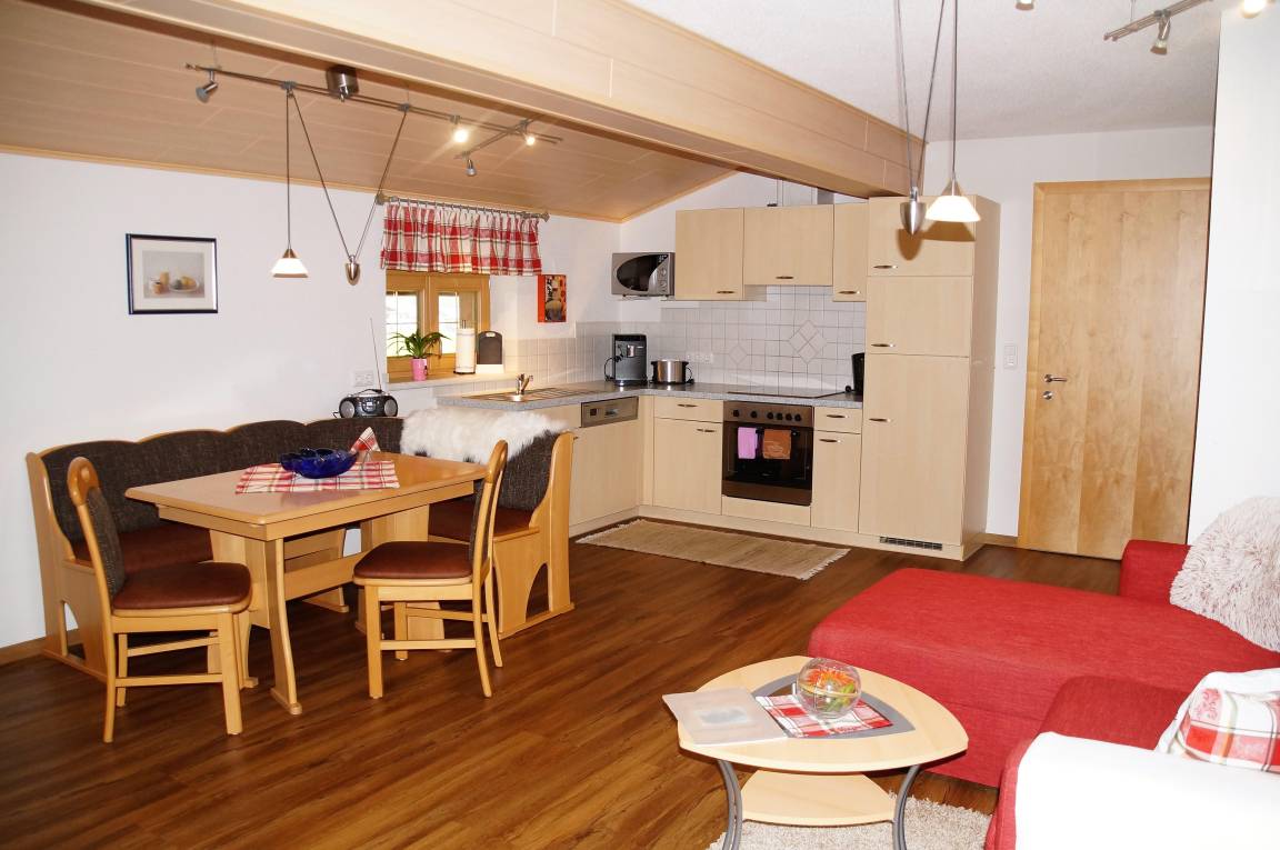 75 M² Apartamento ∙ 2 Quartos ∙ 4 Hóspedes - Holzgau